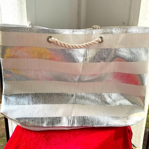 unbranded | Bags | Large Silver And White Beach Tote | Poshmark